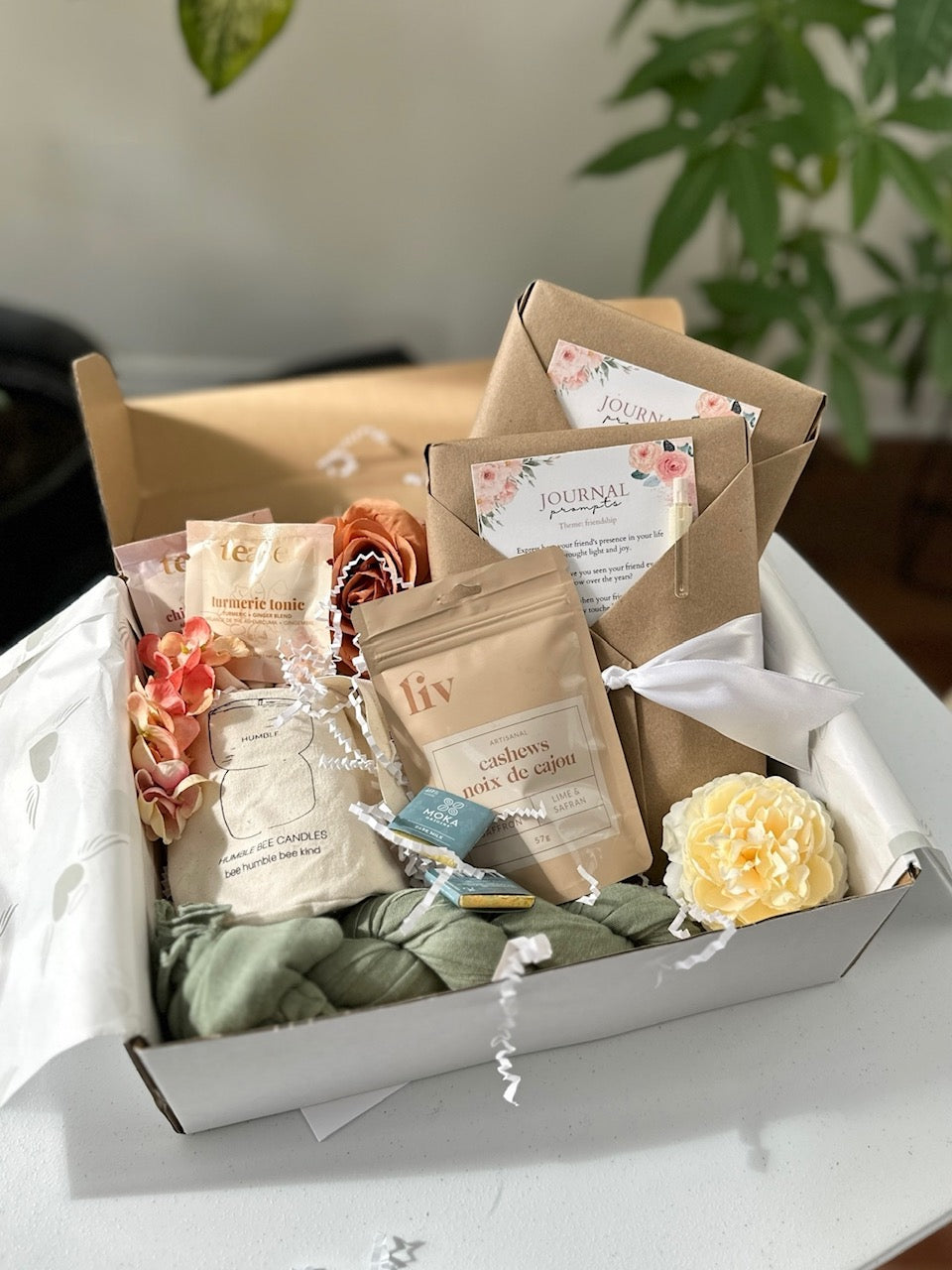 Pen To Paper Experience DIY Kit by Do Good Paper Co.